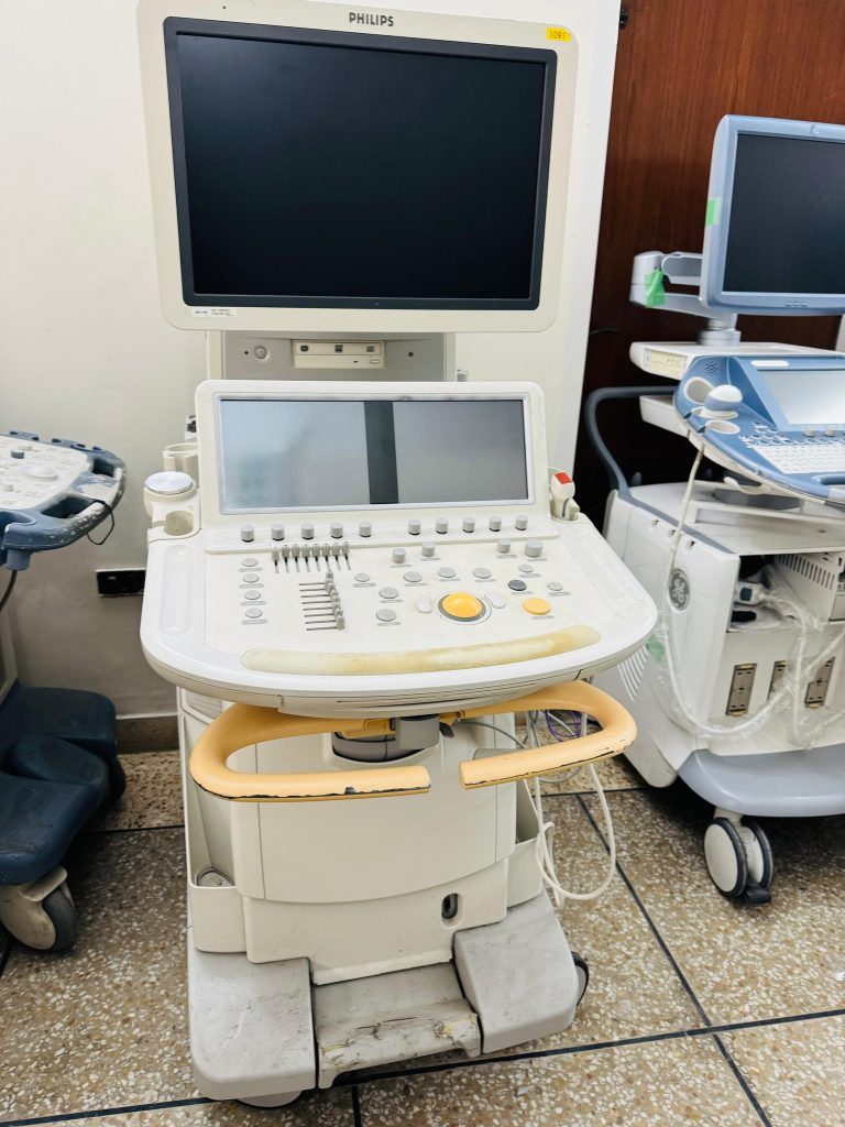 Philips iE33 Ultrasound System - Meditrack